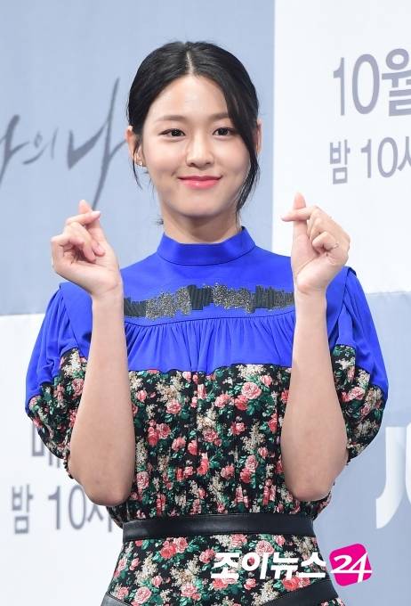 [단독] 설현, SBS '가요대전' MC 확정…전현무와 호흡 - 인스티즈(instiz) 이슈 카테고리