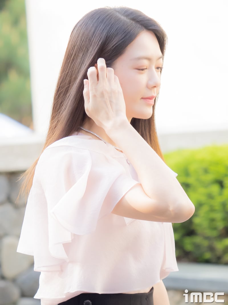 딸이 20살이라는 이요원 근황.jpg - 인스티즈(instiz) 인티포털 카테고리