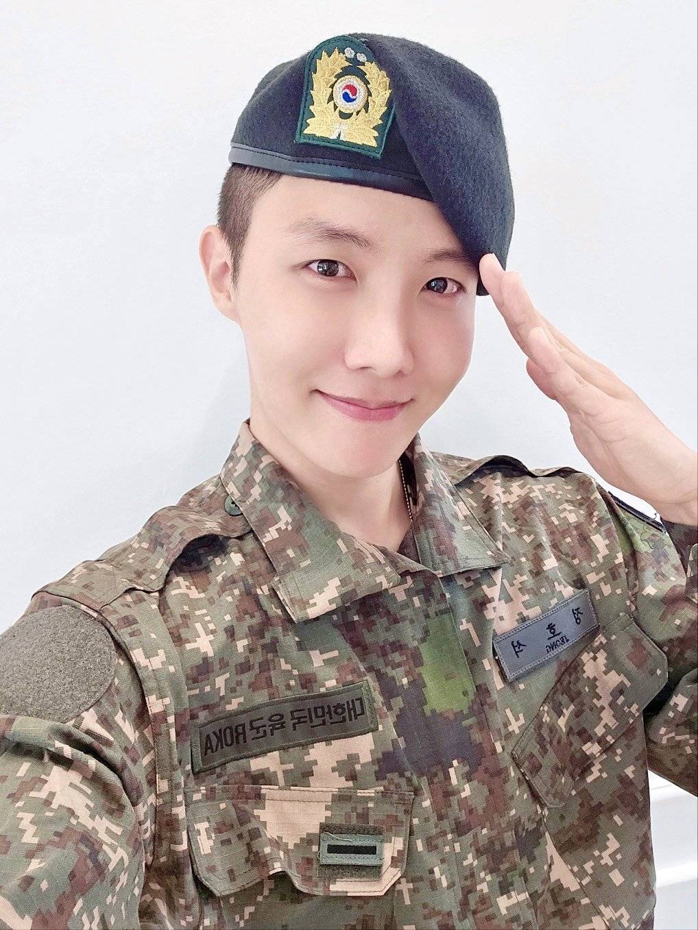 방탄 멤버 중 두 번째로 입대한 제이홉 근황 인스티즈 Instiz 이슈 카테고리