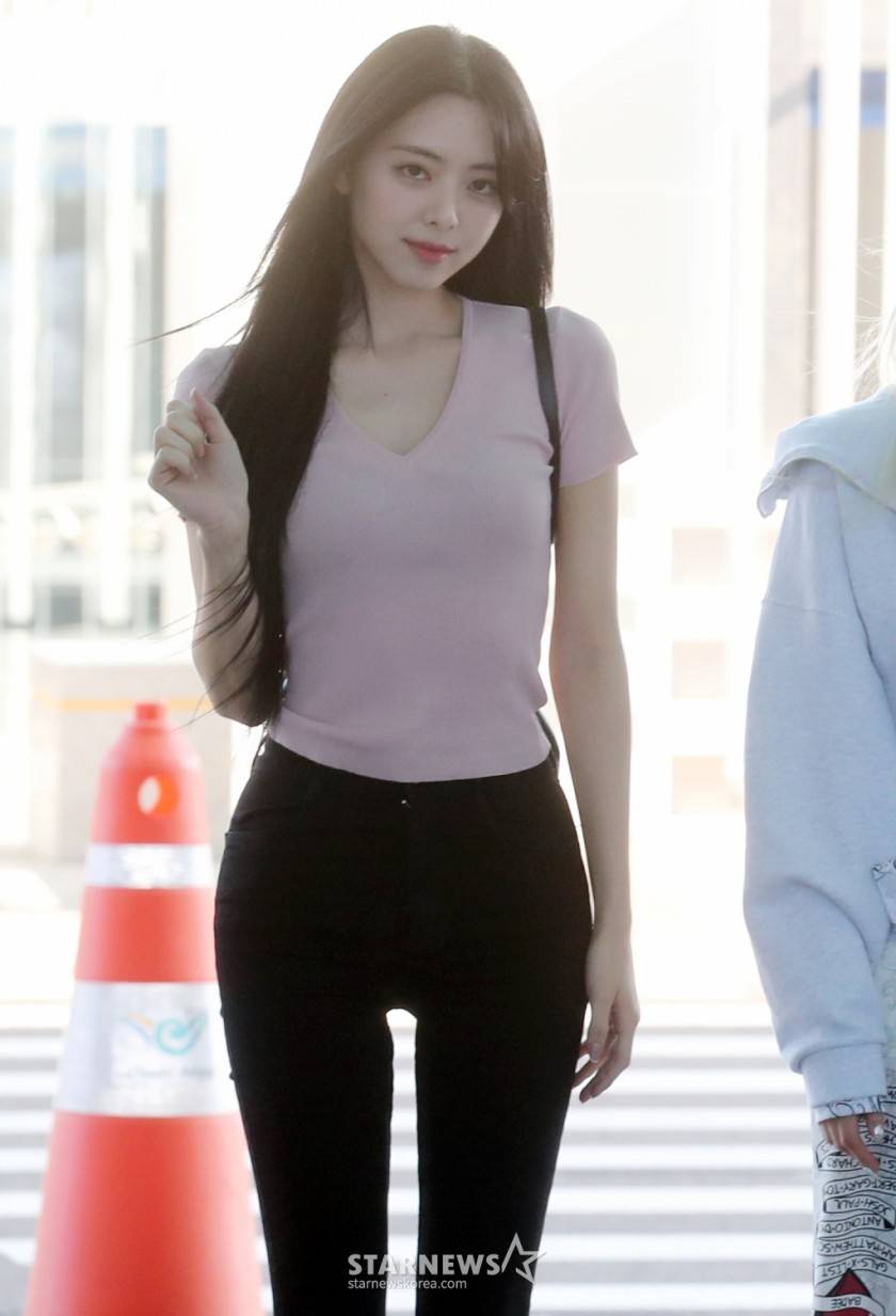 공항만 가면 레전드인 ITZY 유나.gif - 인스티즈(instiz) 이슈 카테고리