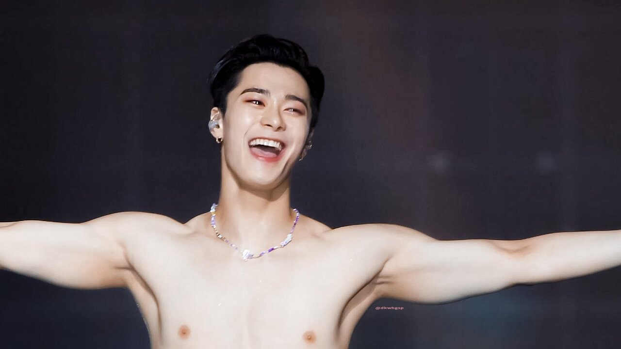 1년전 오늘 문빈팬들이 문빈한테 완전 개빡친.eu - 인스티즈(instiz) 이슈 카테고리