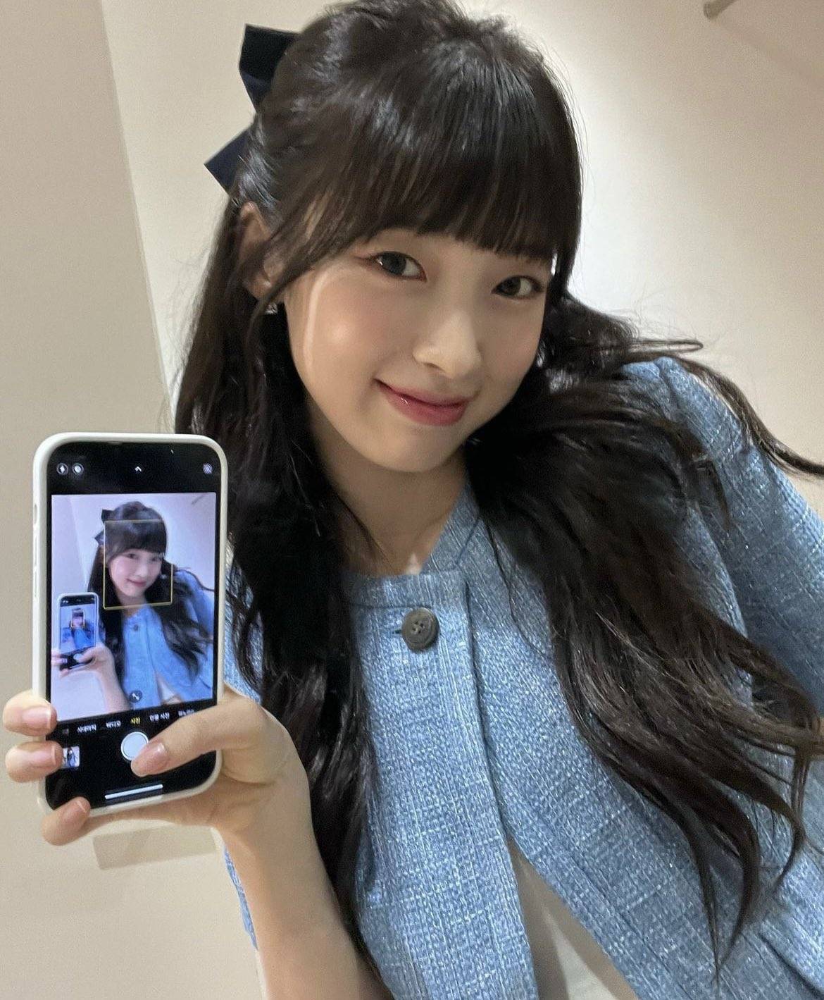 최근 아이돌들 사이에서 유행하는 mz 거셀 포즈.jpg - 인스티즈(instiz) 이슈 카테고리