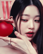 W코리아 인스타에 올라온 장원영.gif - 인스티즈(instiz) 이슈 카테고리