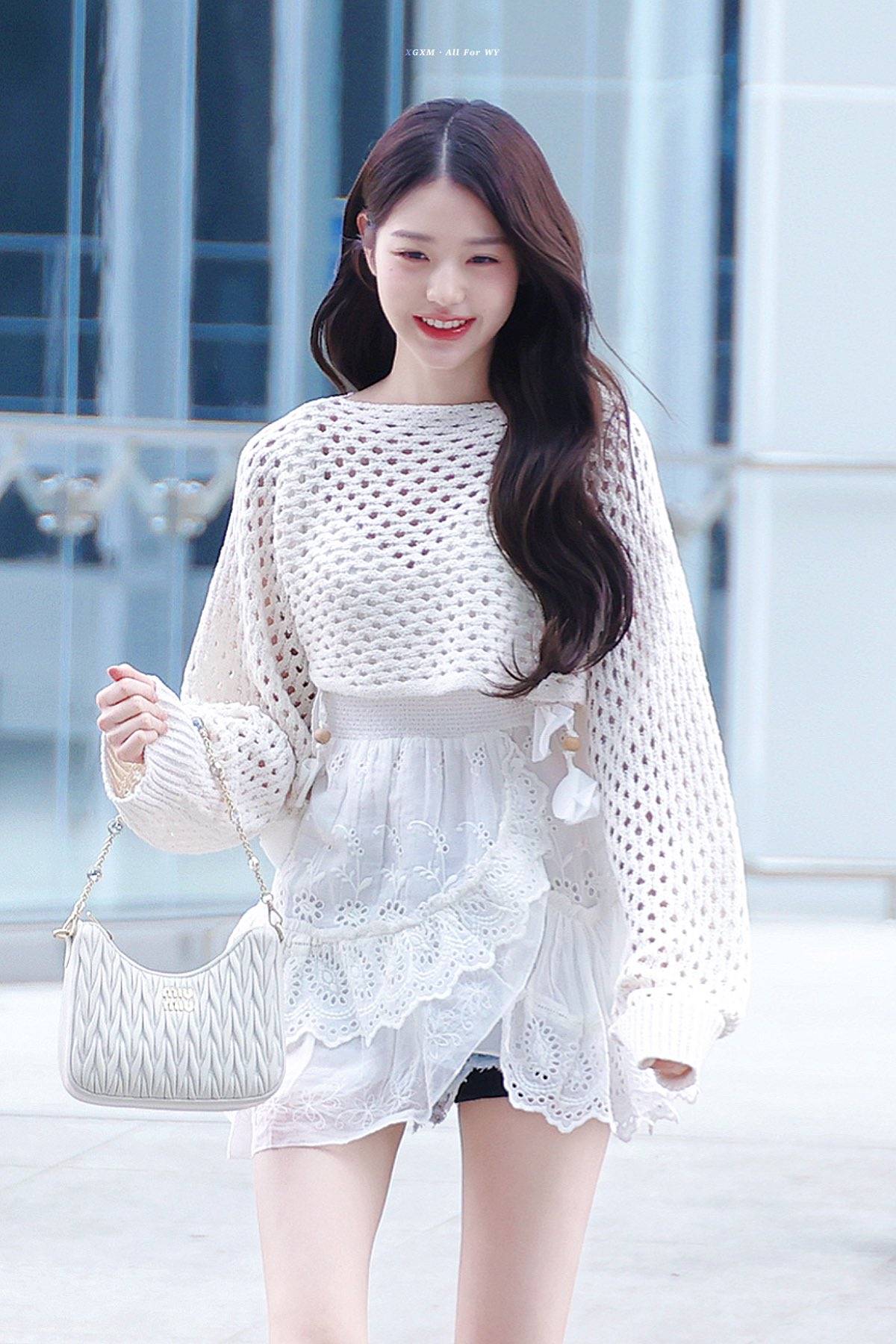 아이브 장원영 슬리퍼 신은 전신 비율 인스티즈 instiz 이슈 카테고리