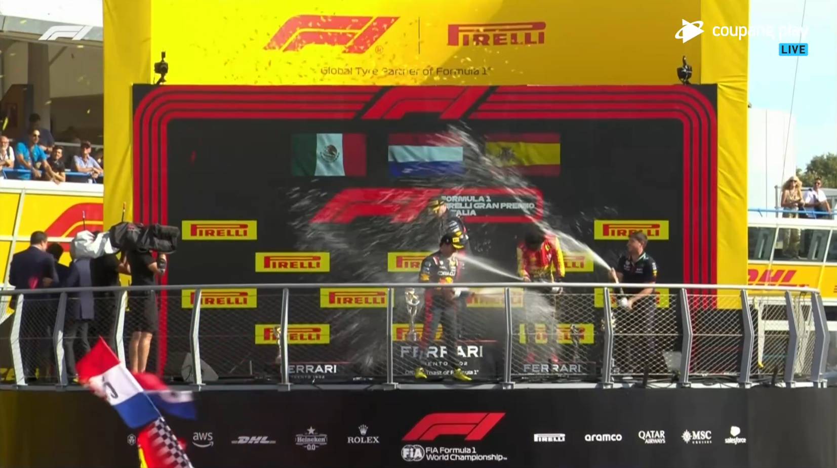 F1 결국 10연승한 막스 베르스타펜(Max Verstappen) - 인스티즈(instiz) 이슈 카테고리