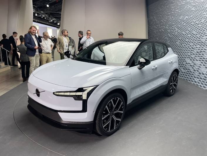 11월 국내 첫 공개라는 볼보 전기차 - 인스티즈(instiz) 이슈 카테고리