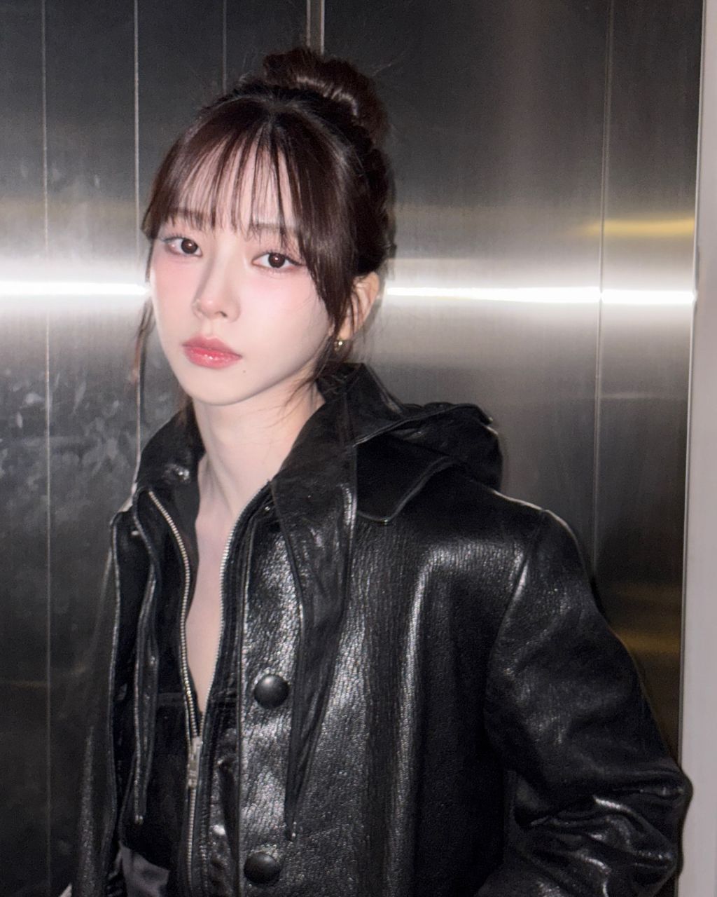 카리나 인스타 업데이트(ft. 프라다) - 인스티즈(instiz) 이슈 카테고리