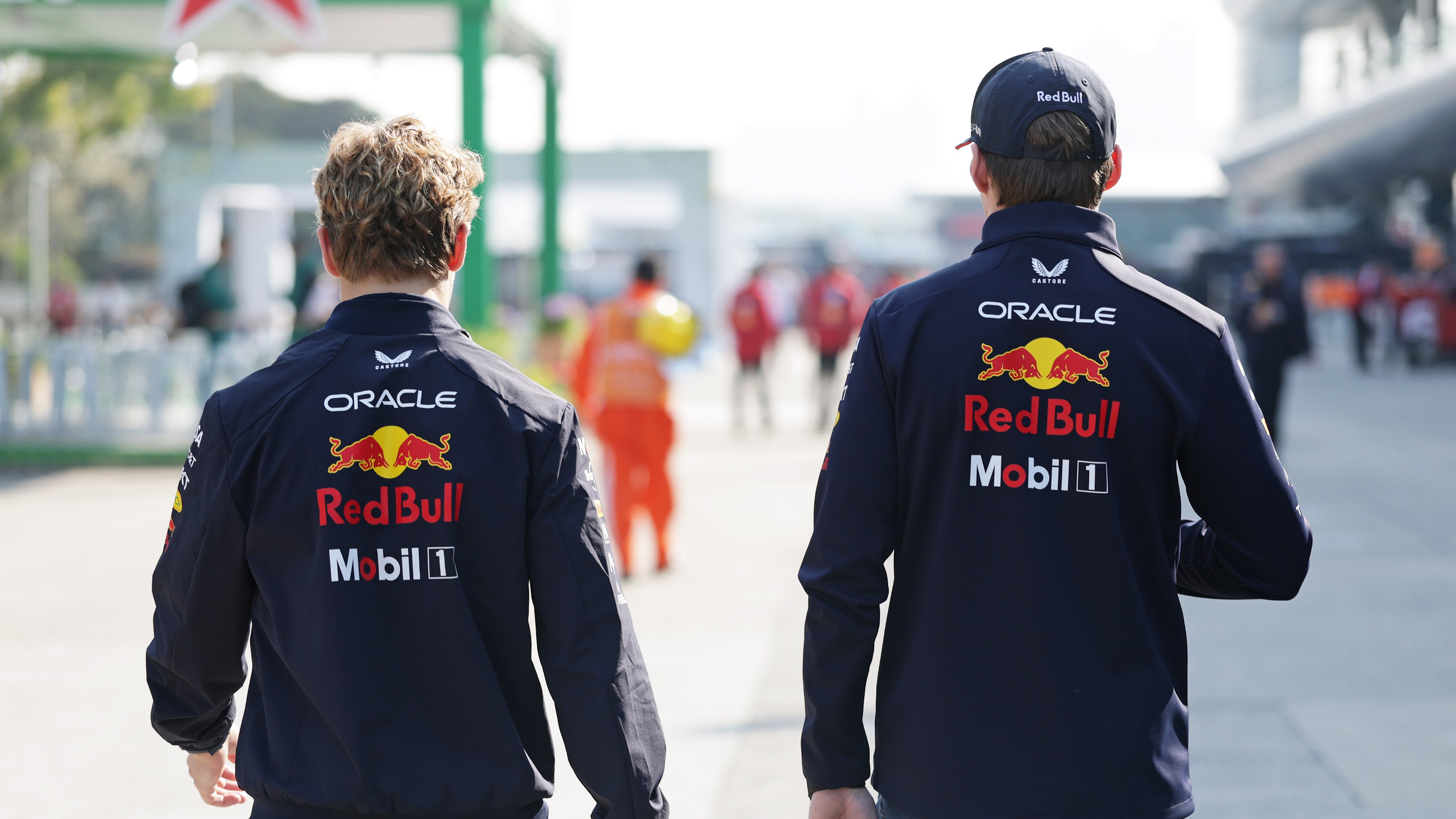 [F1] 요즘 레드불 레이싱의 SNS에 올라오는 사진 특징 - 인스티즈(instiz) 이슈 카테고리