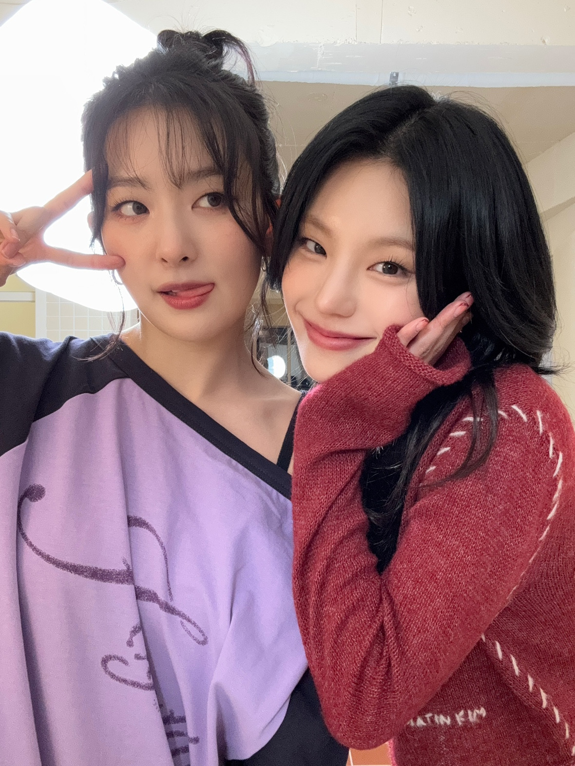 슬기랑 예지 SM이랑 JYP에서 선뻗기 기초루틴 배운거 보여주는데.twt - 인스티즈(instiz) 이슈 카테고리