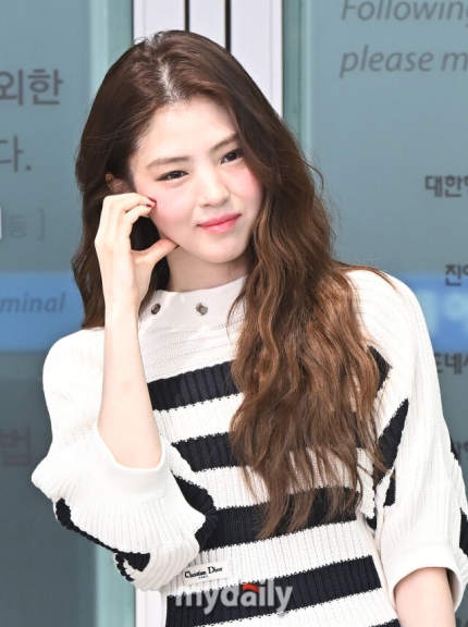오늘 출국한 한소희 사진 - 인스티즈(instiz) 이슈 카테고리