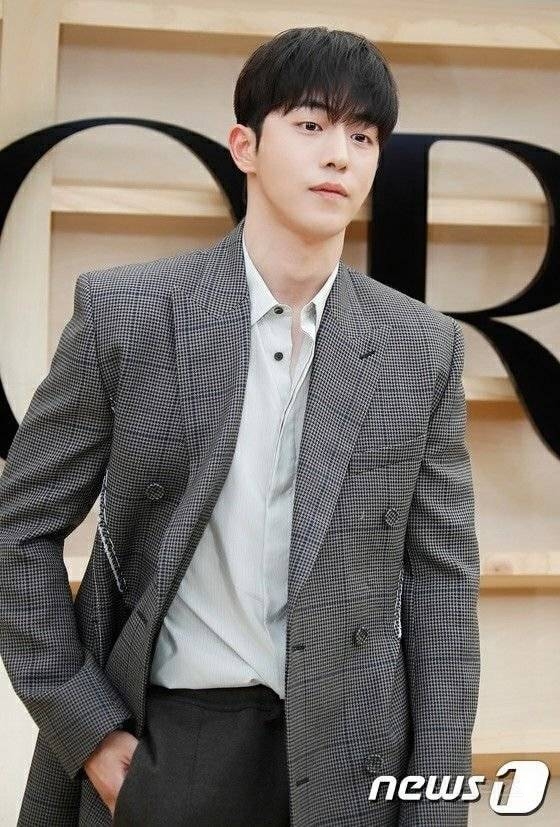 오늘자 디올쇼 한국 공식 엠버서더 5인 - 인스티즈(instiz) 이슈 카테고리