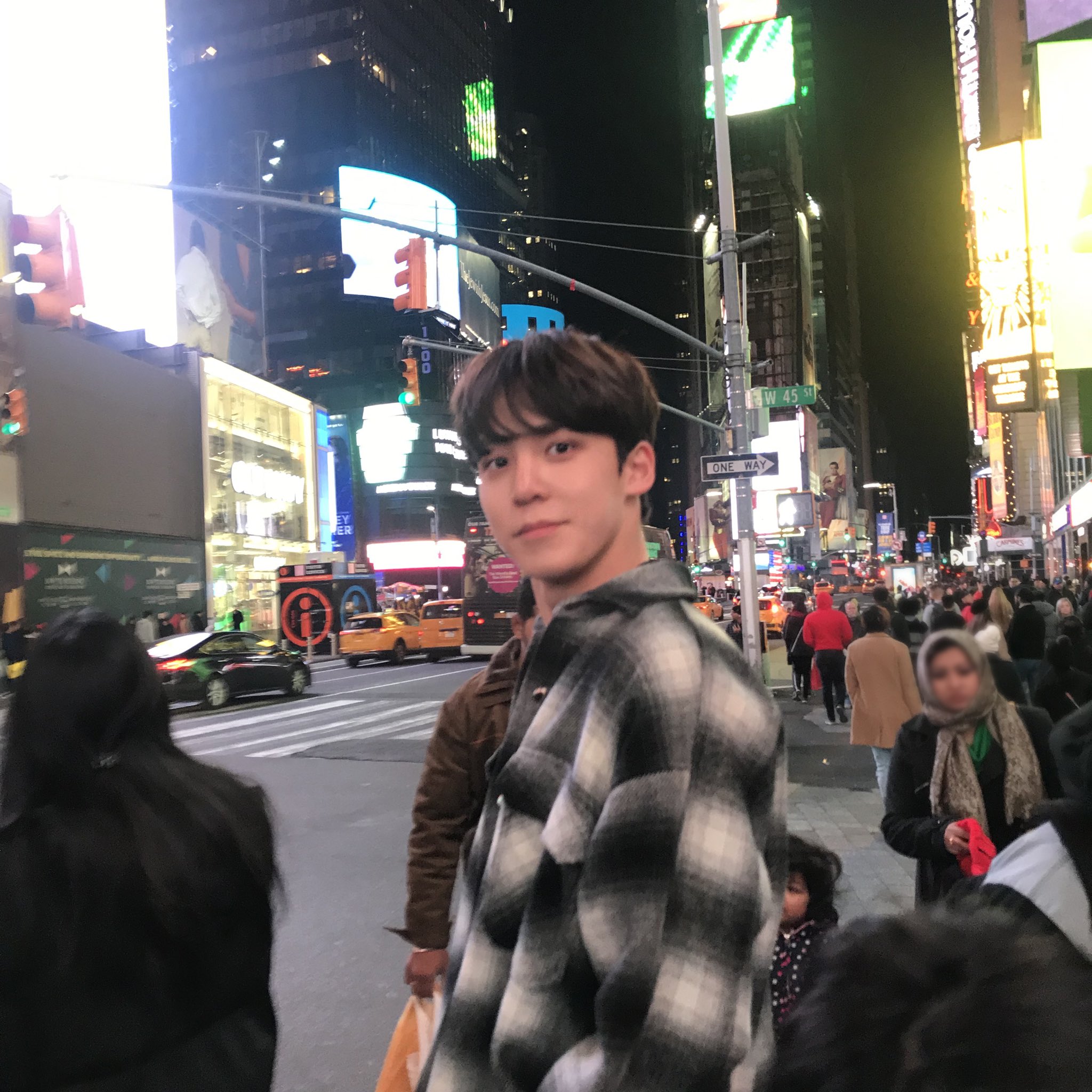 [잡담] 윤떤남자(not president)의 남친짤이 너무 좋다 - 인스티즈(instiz) 연예 카테고리