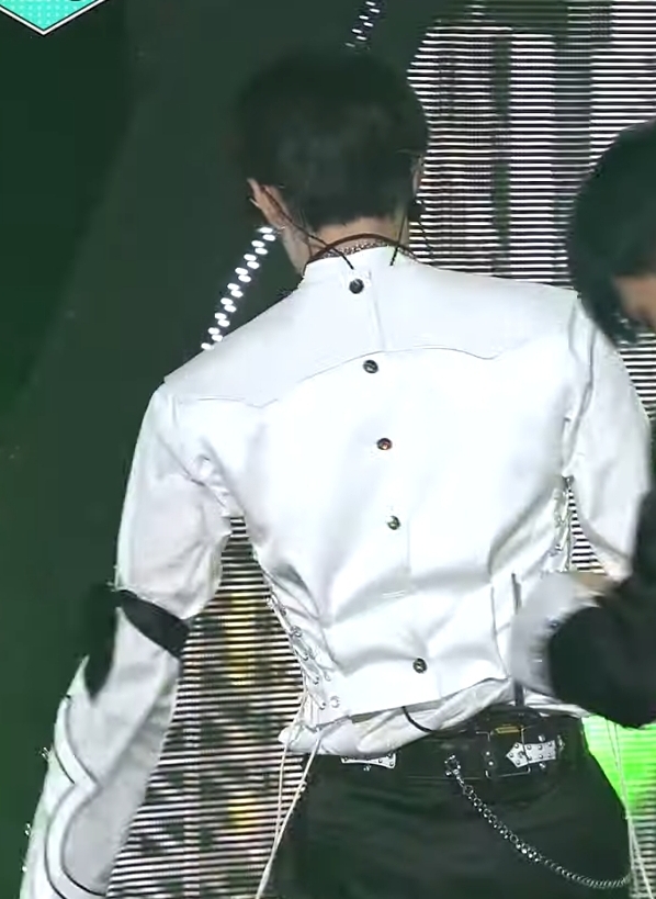 [잡담] 도영 돌체 기대되는 이유 23fw가 ㄹㅇ 어넓허얇에게 잘어울림 - 인스티즈(instiz) 연예 카테고리