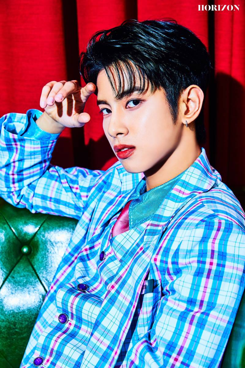 오늘 전멤버 데뷔 앨범 컨포 공개된 신인남돌 - 인스티즈(instiz) 이슈 카테고리