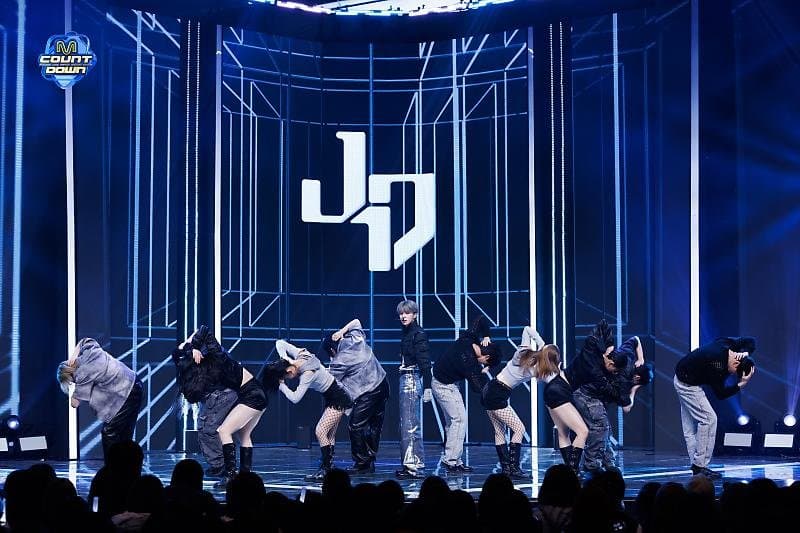 [잡담] 엠카도 사진 잘 찍나 ? 경쟁하나 ㅋㅋㅋ(feat.JD1 정동원) - 인스티즈(instiz) 연예 카테고리