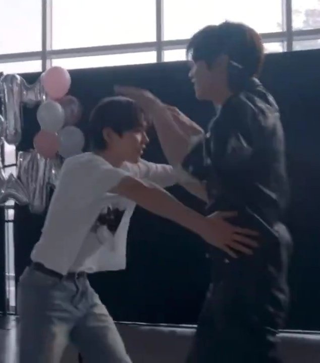 [잡담] 타로 only one 무대와 무대밖 차이 - 인스티즈(instiz) 연예 카테고리