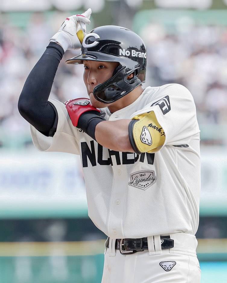 [잡담] 누가 봐도 05년생 - 인스티즈(instiz) SSG 카테고리