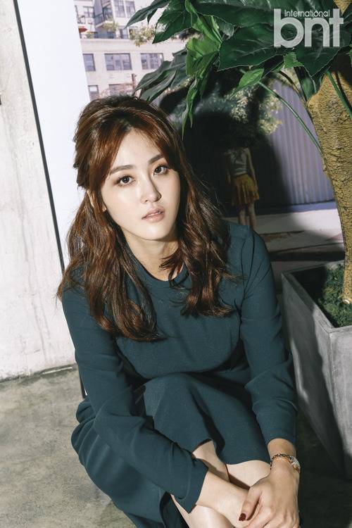 신아영 bnt 화보.jpg - 인스티즈(instiz) 이슈 카테고리