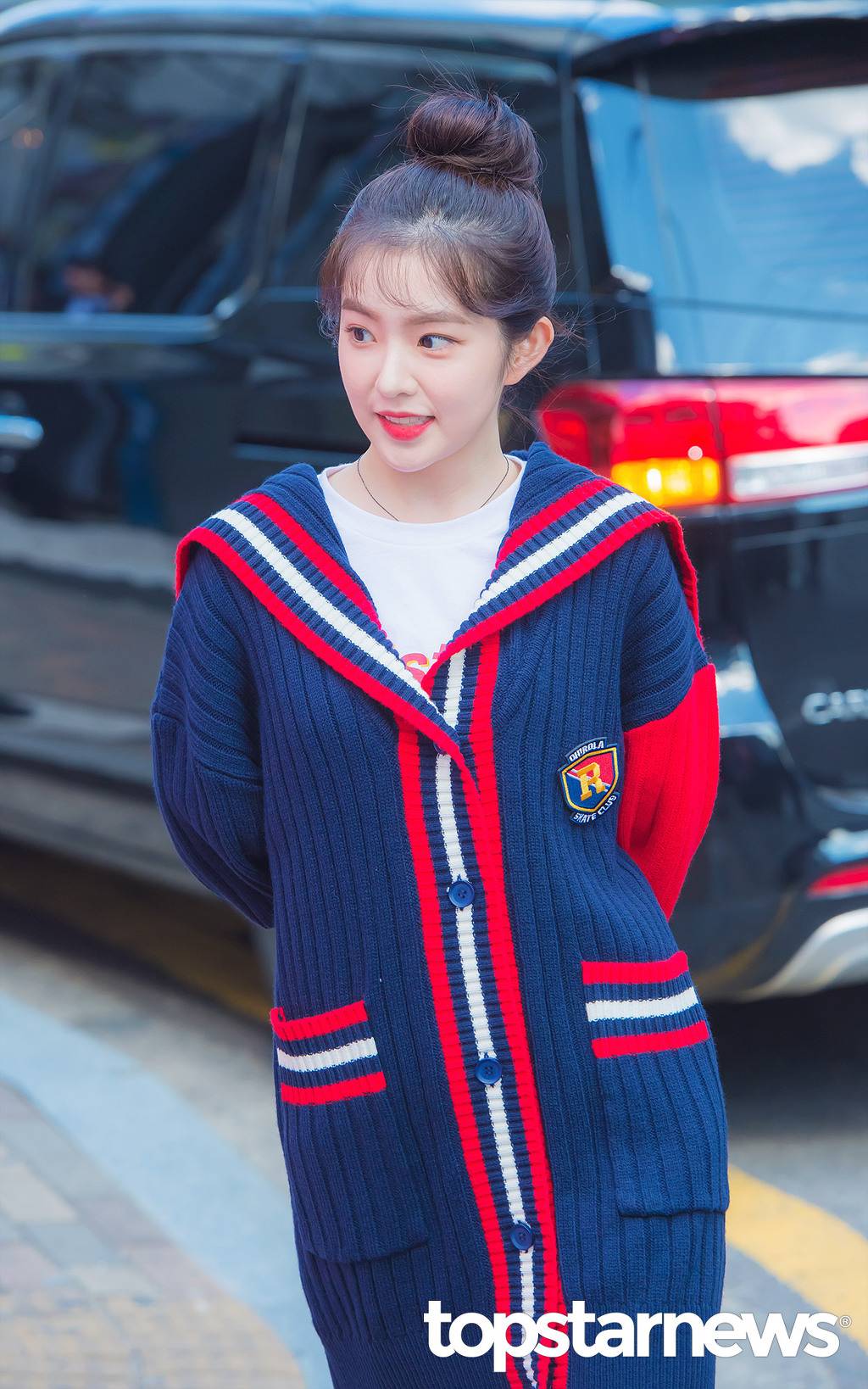 [HD포토] 똥머리한 오늘자 아이린.JPG - 인스티즈(instiz) 이슈 카테고리