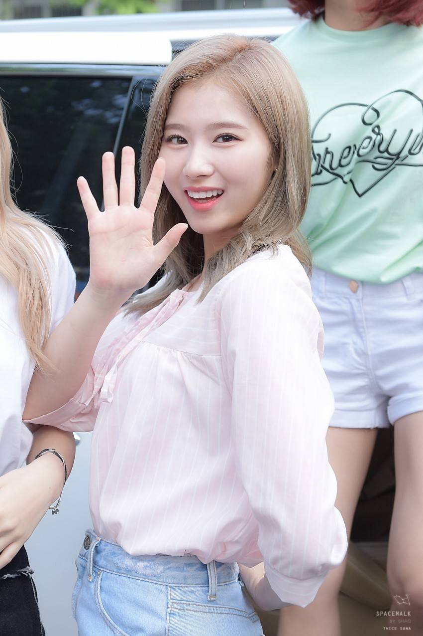 [트와이스] 160610뮤뱅 출근길 사나 - 인스티즈(instiz) 인티포털 카테고리