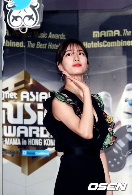 오늘자 MAMA 레드카펫 수지.jpgif - 인스티즈(instiz) 이슈 카테고리