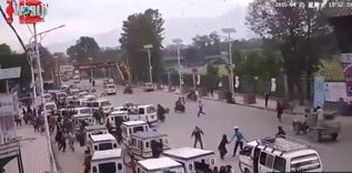 네팔 지진 당시 cctv.gif - 인스티즈(instiz) 이슈 카테고리