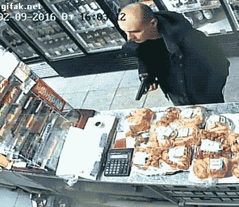 무슨 상황인지 궁금한 짤 .GIF - 인스티즈(instiz) 인티포털 카테고리