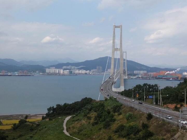 세계에서 가장 높은 콘크리트주탑 현수교 - 인스티즈(instiz) 이슈 카테고리