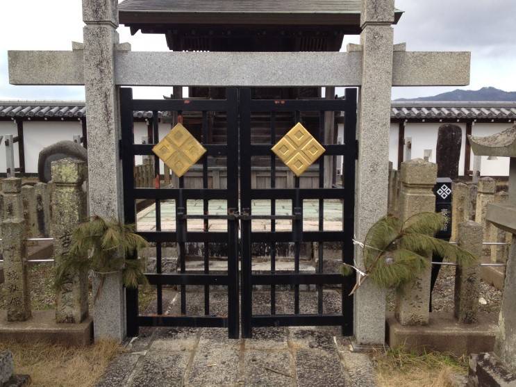 [2ch오컬트] 열어선 안 되는 신사 (1) - 인스티즈(instiz) 이슈 카테고리