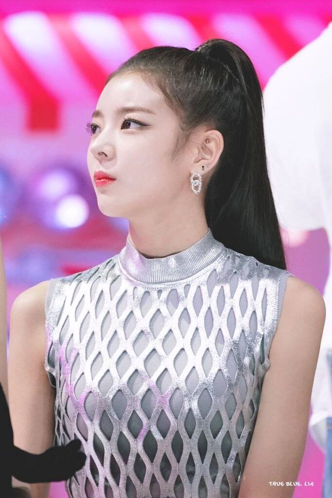 ITZY 리아 두상 & 얼굴형....gif - 인스티즈(instiz) 이슈 카테고리