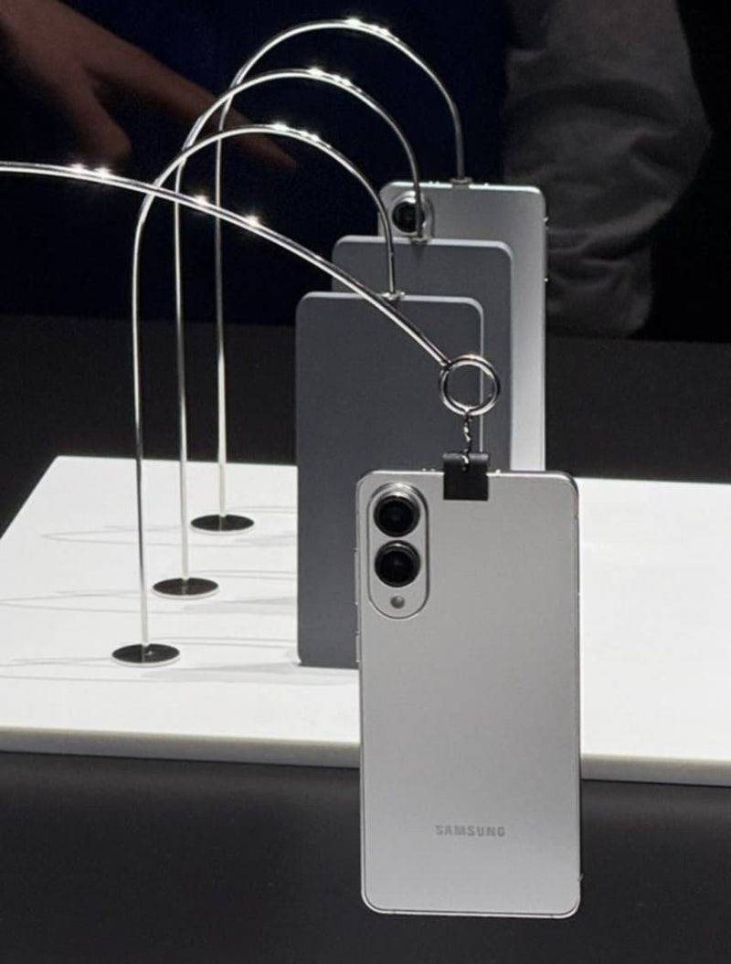 '갤럭시 S25 엣지(슬림)' 실기 이미지 및 주요 내용...jpg - 인스티즈(instiz) 이슈 카테고리