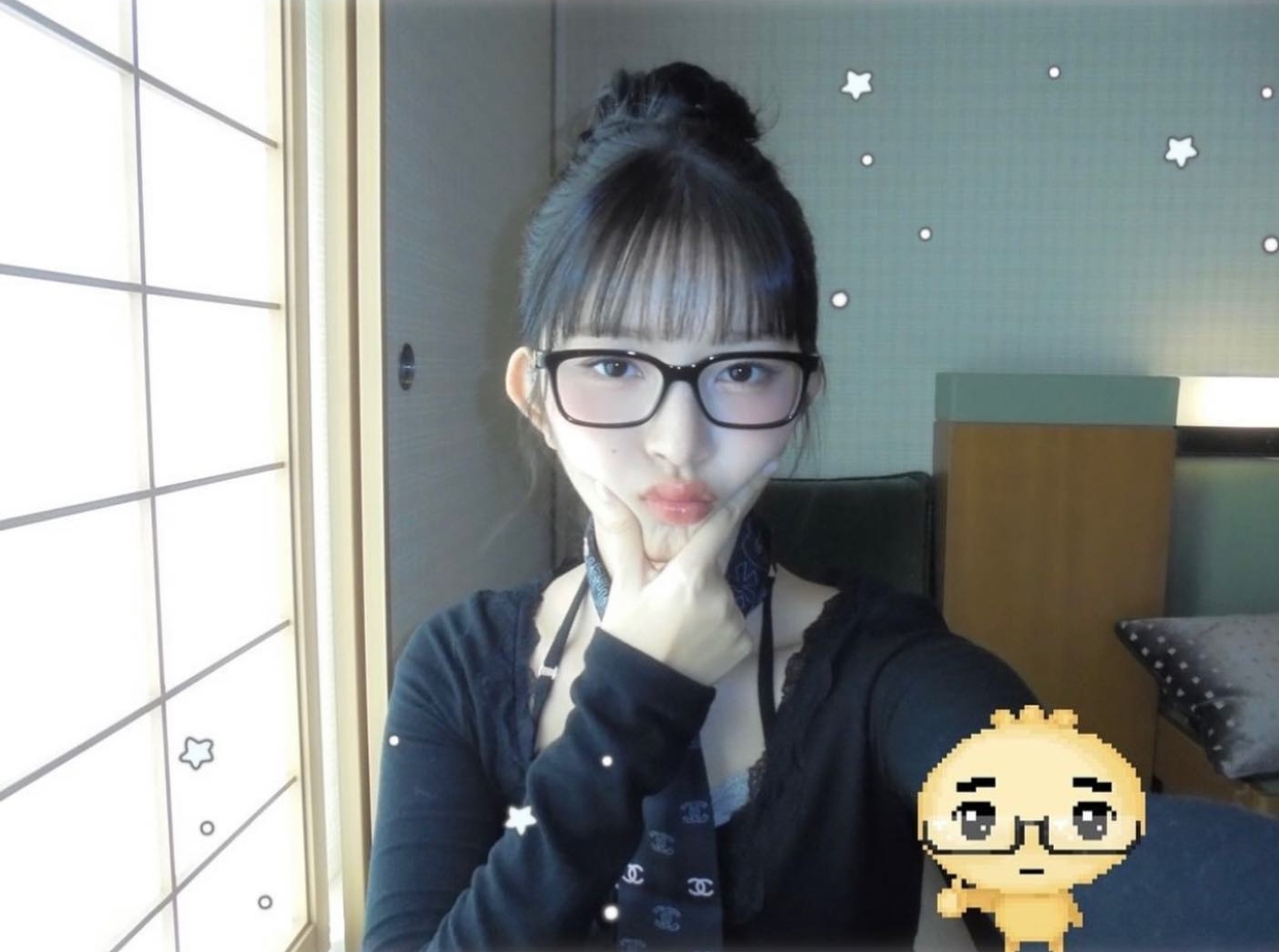 요즘 MZ들 사이에 핫한 안경잽이.. 아니 안경만두 - 인스티즈(instiz) 이슈 카테고리