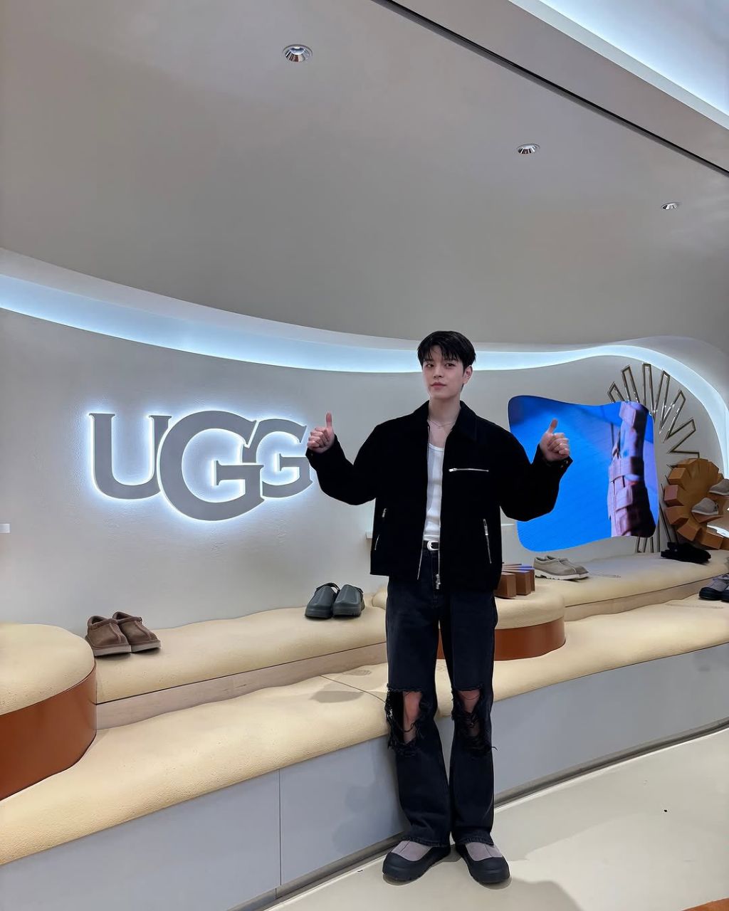 스트레이 키즈 승민 인스타 업뎃(UGG행사) - 인스티즈(instiz) 이슈 카테고리